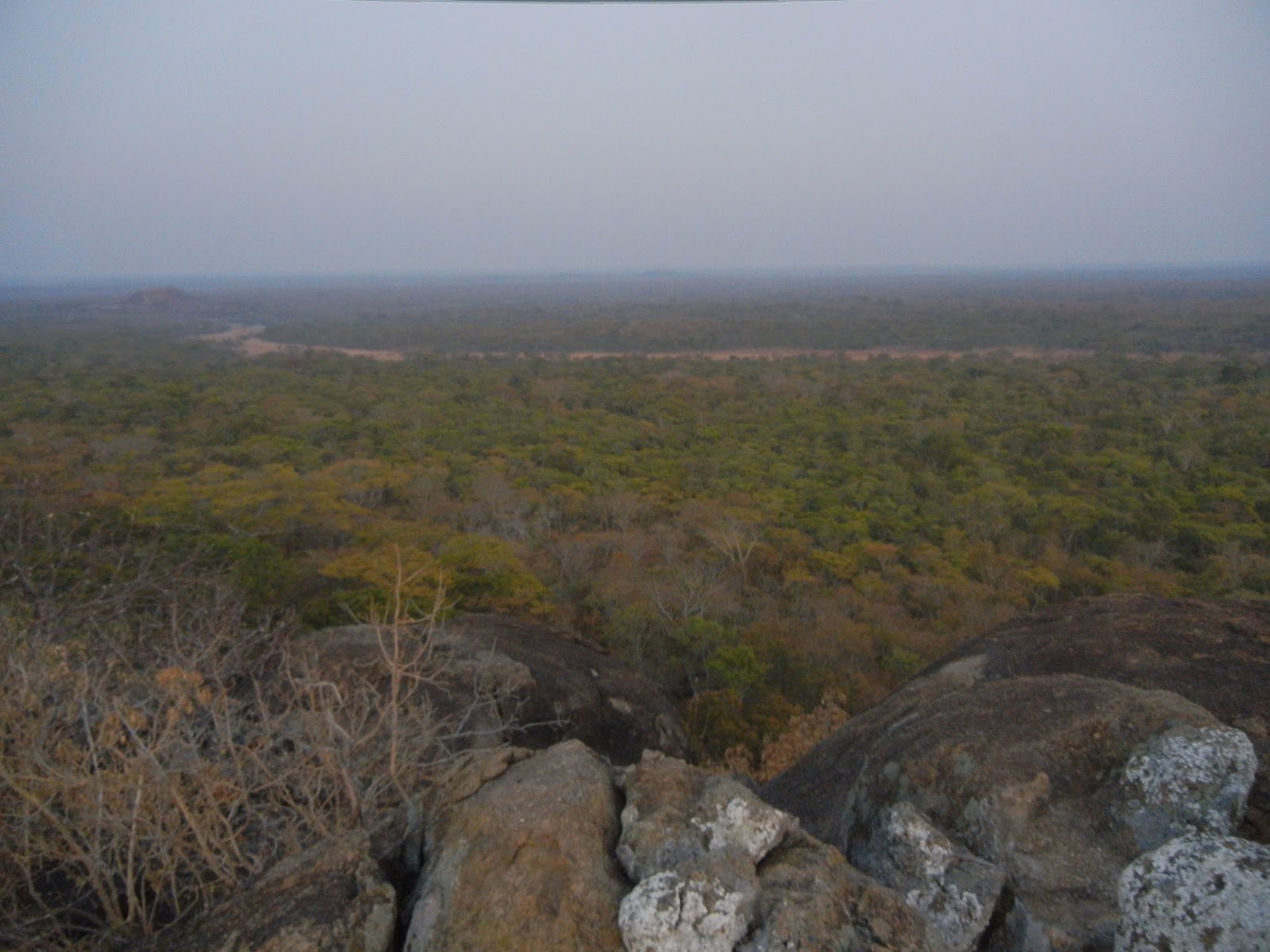 Leo in Malawi: Kasungu National Park - Black Rock - A view from the rock