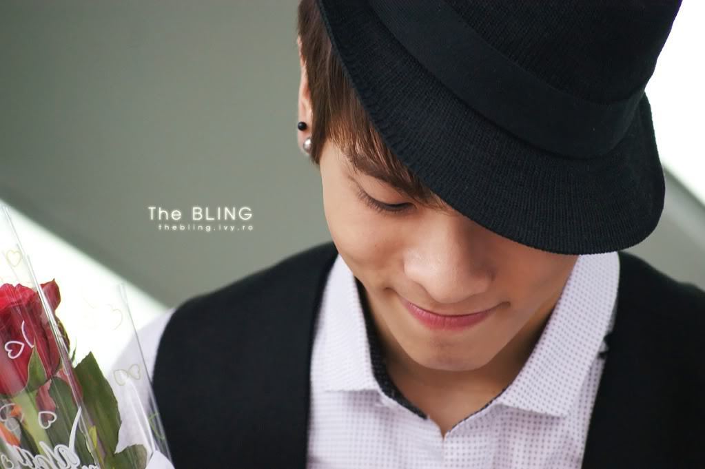 Taemints: SHINee Rose Day Event Photos