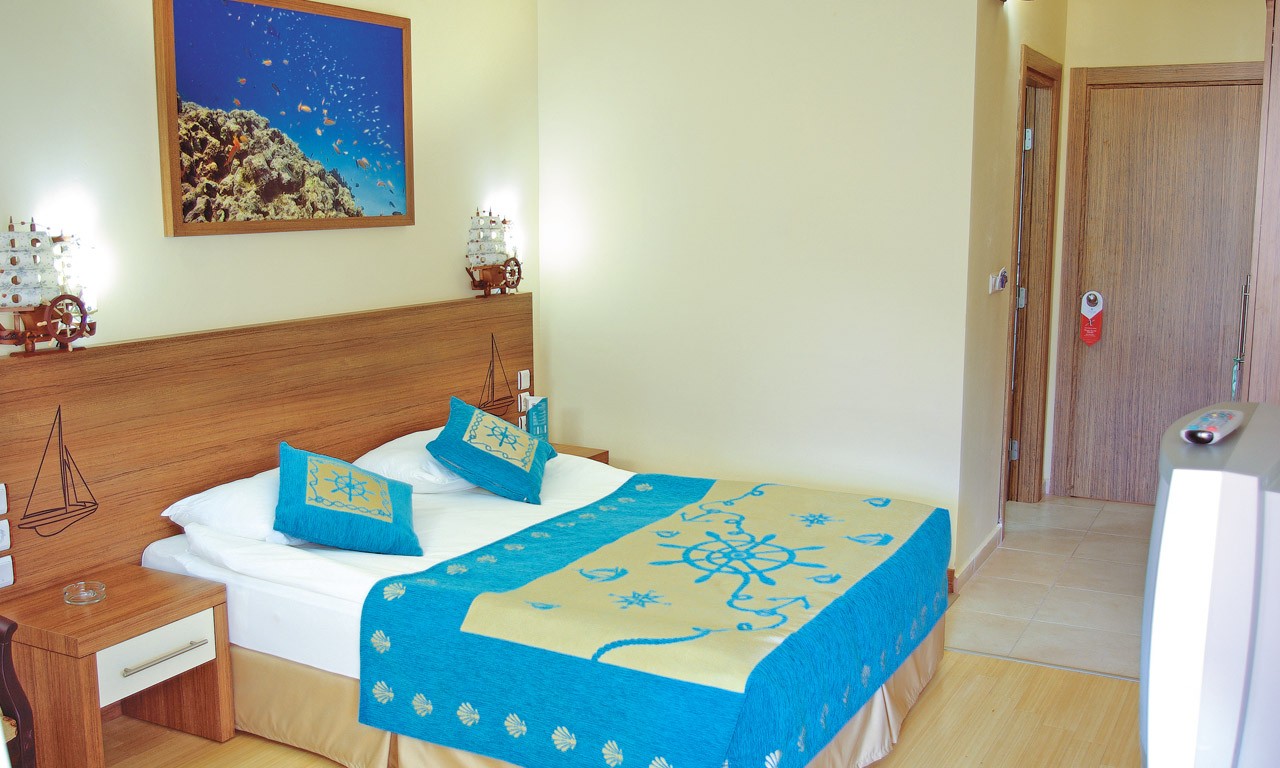 Holiday Bay: Antalya Daima Resort Hotel
