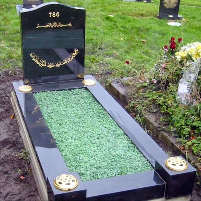 Marble Engraving works in Pakistan: marble qabr fancy design