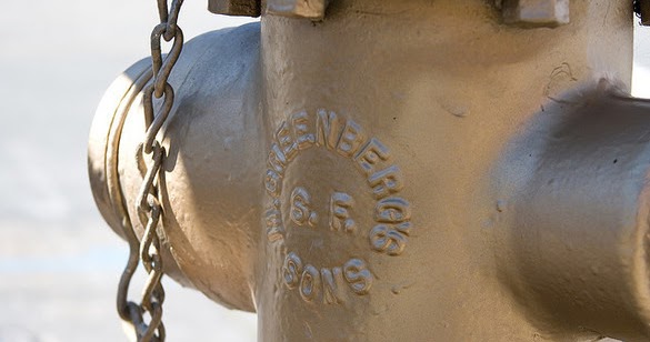 A To Z Fire : The Legend of San Francisco's Golden Fire Hydrant