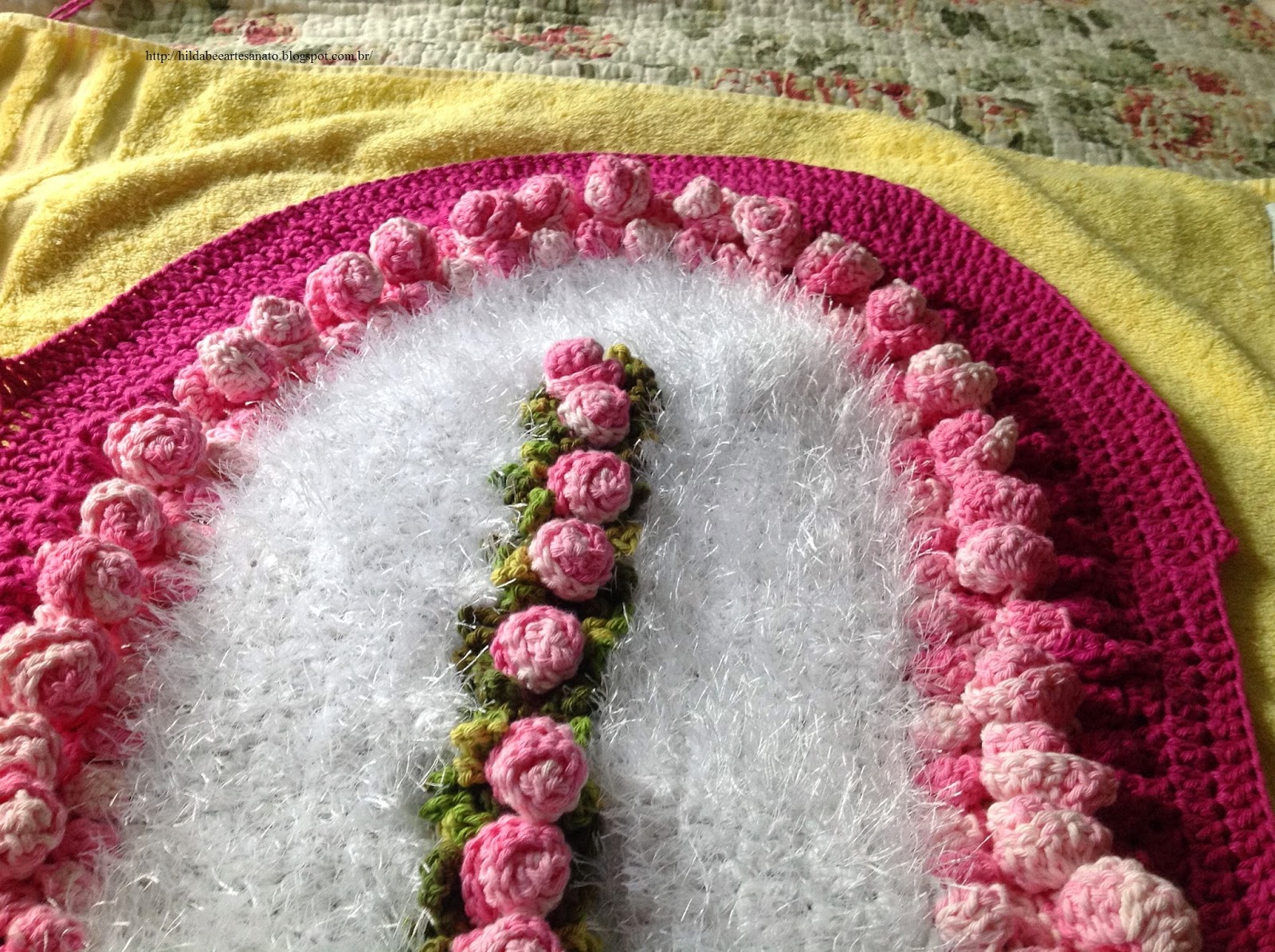 Hilda Bee Artesanato: TAPETE FLOR ROCOCÓ