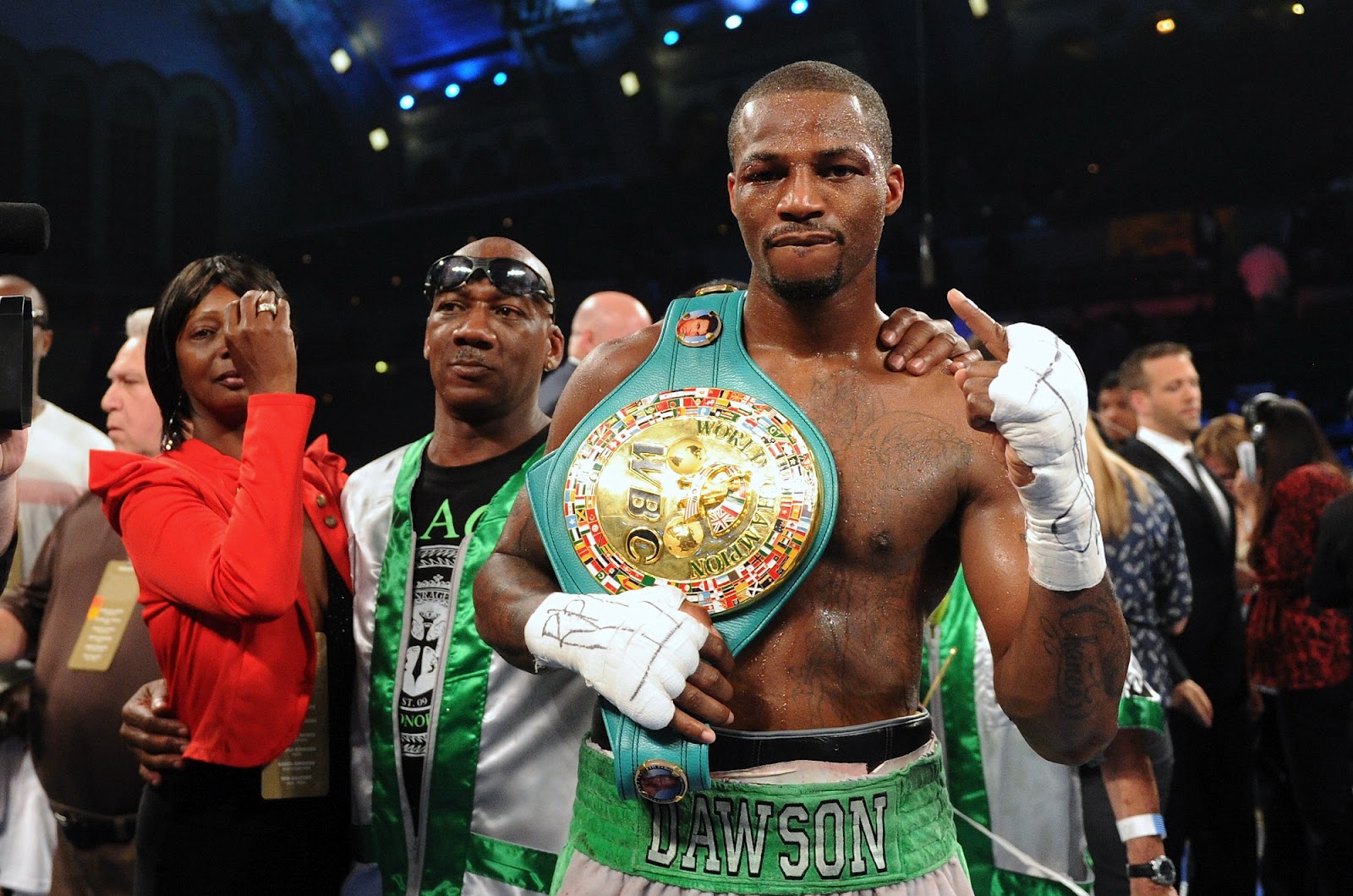 Ojo Boxistico Durango: CHAD DAWSON SOMETIO A BERNARD HOPKINS EN DOCE ...