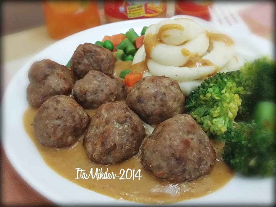 Dapur Griya Khayangan: Swedish Meatball ala Restoran IKEA