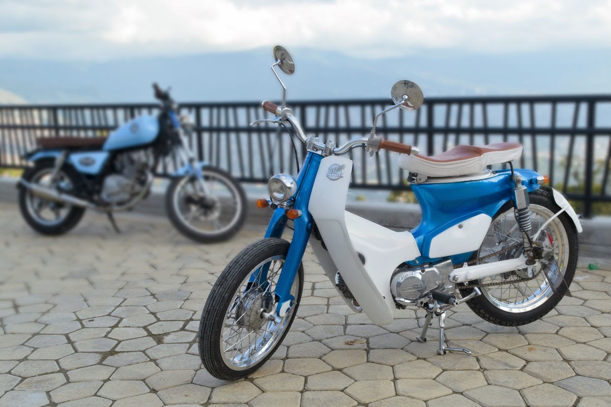 HOT MOTOR: Honda C 90