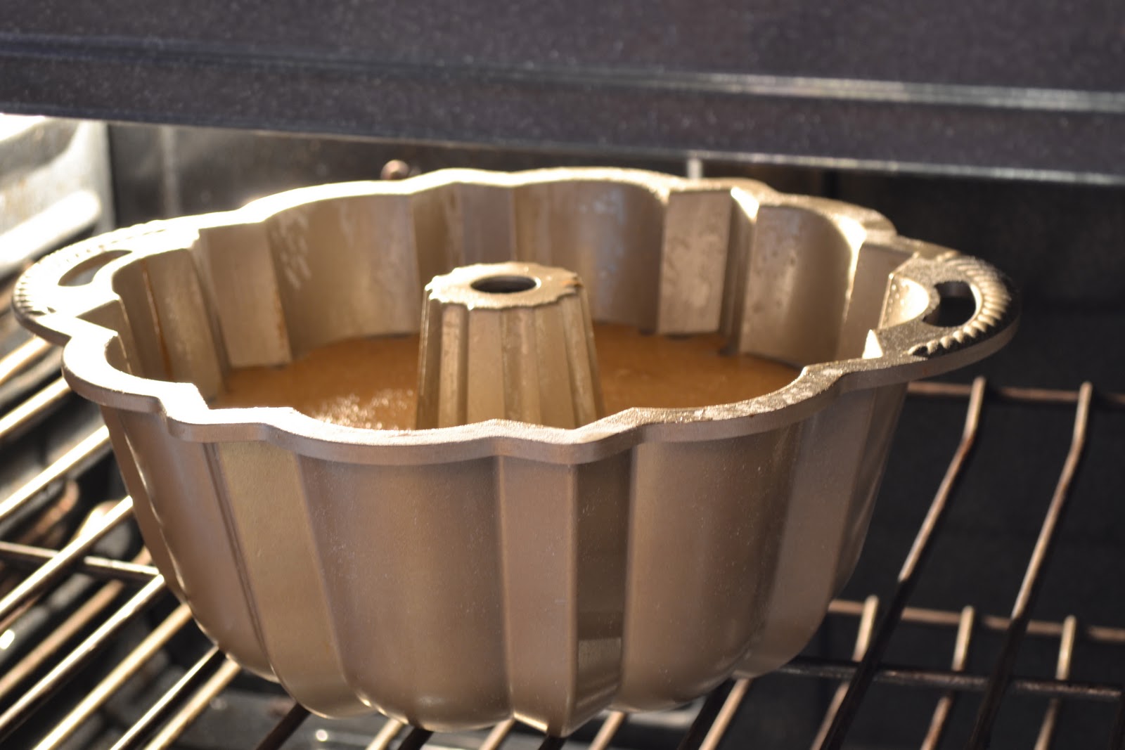 Kitchen Catharsis: Gingerbread Heaven, Spice Up Your Life!