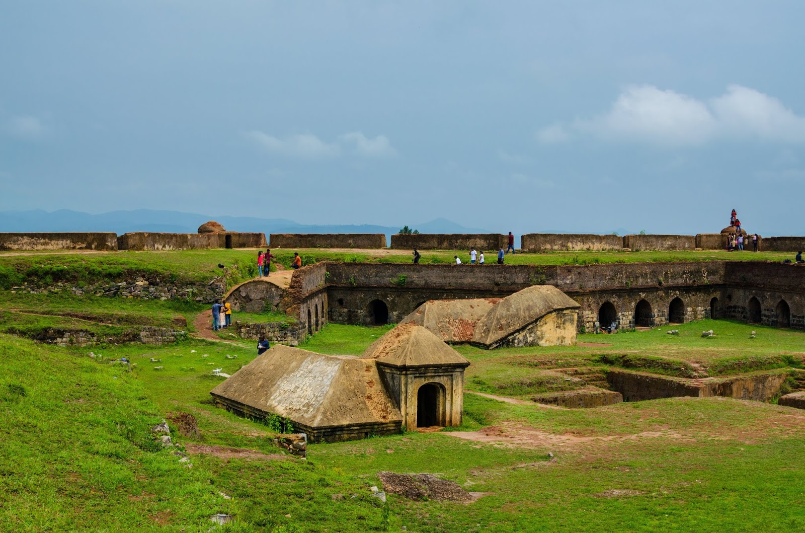 For the love of trips....: Manjarabad Fort: A Vaubanesque Star-Shaped fort