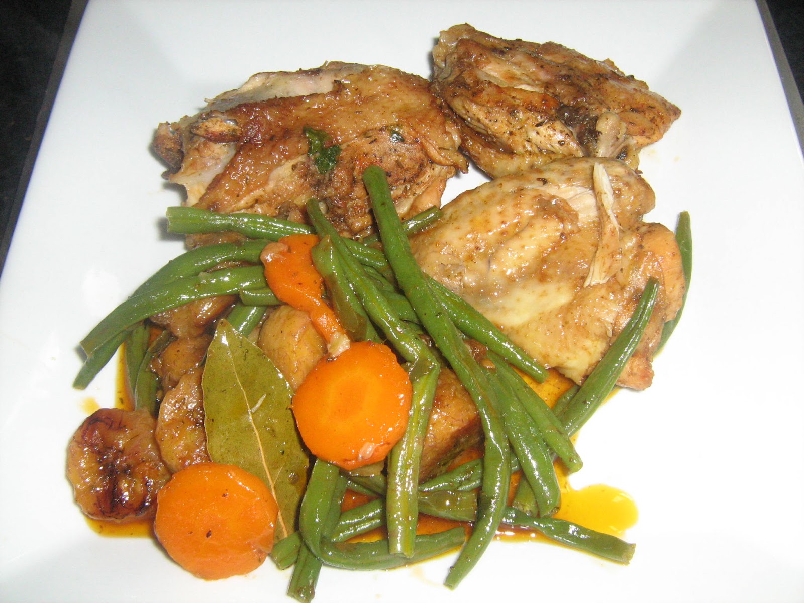 LAM BASSA'A: POULET DG "LÉGER".... DG CHICKEN "LIGHT"