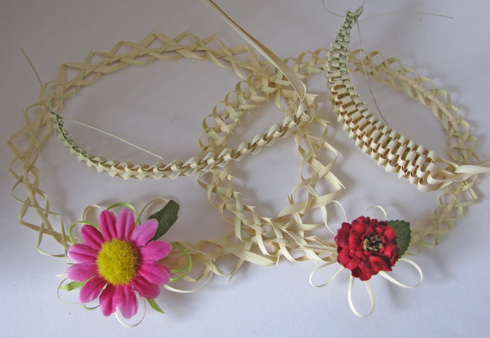 POTIONSMITH: Crown of Thorns - Palm Weaving