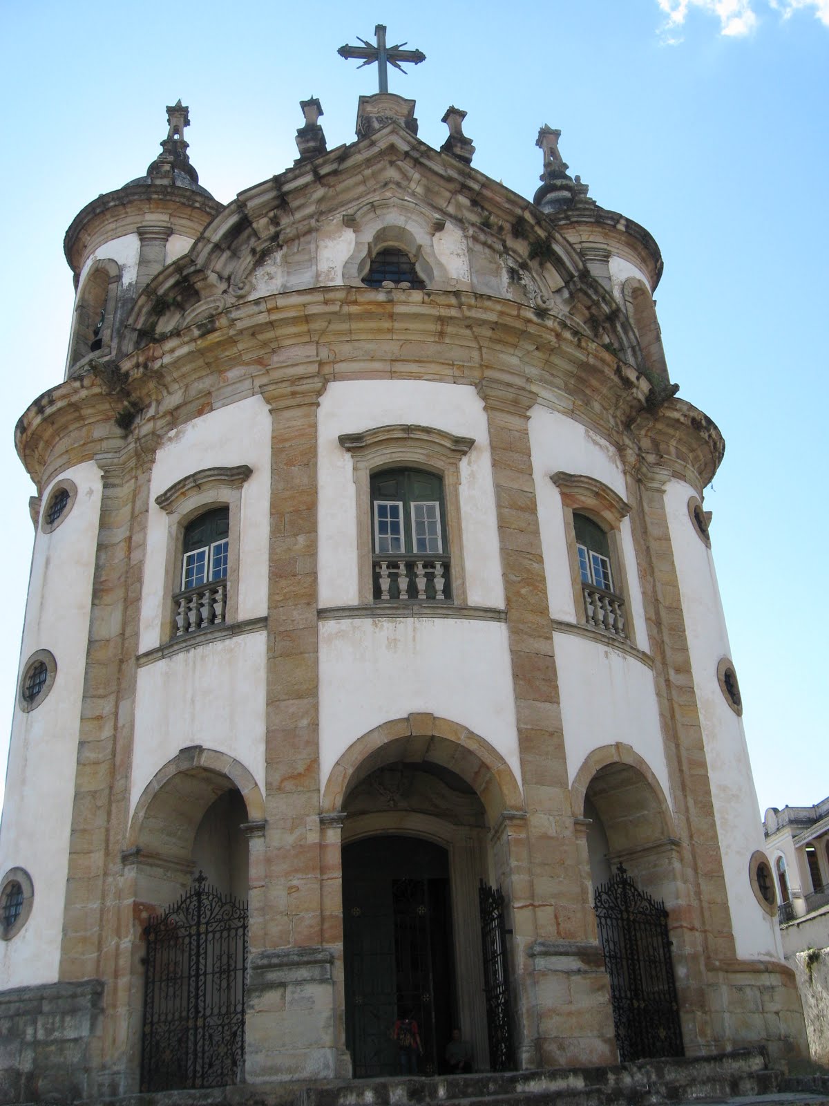 Brazil-Cross: Churches ´R´ Us
