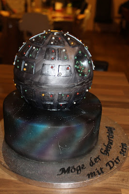 Theresas Backstube: Todesstern/Death Star Cake