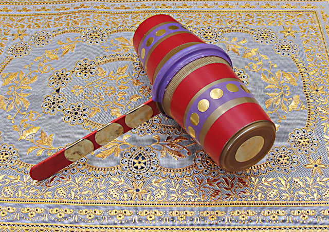 Kids Craft Noise Maker | Munchkins and Mayhem