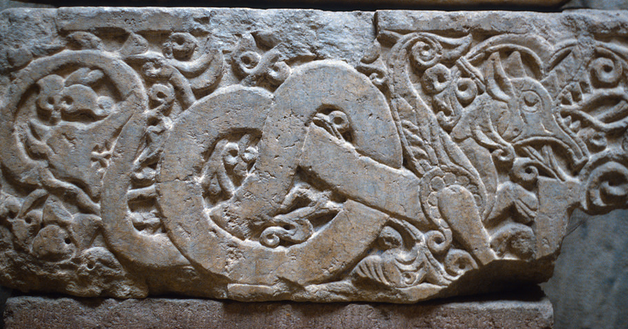 TARİH VE ARKEOLOJİ: Wolf Dragons and Turkish Shot - Turkish Culture and Art