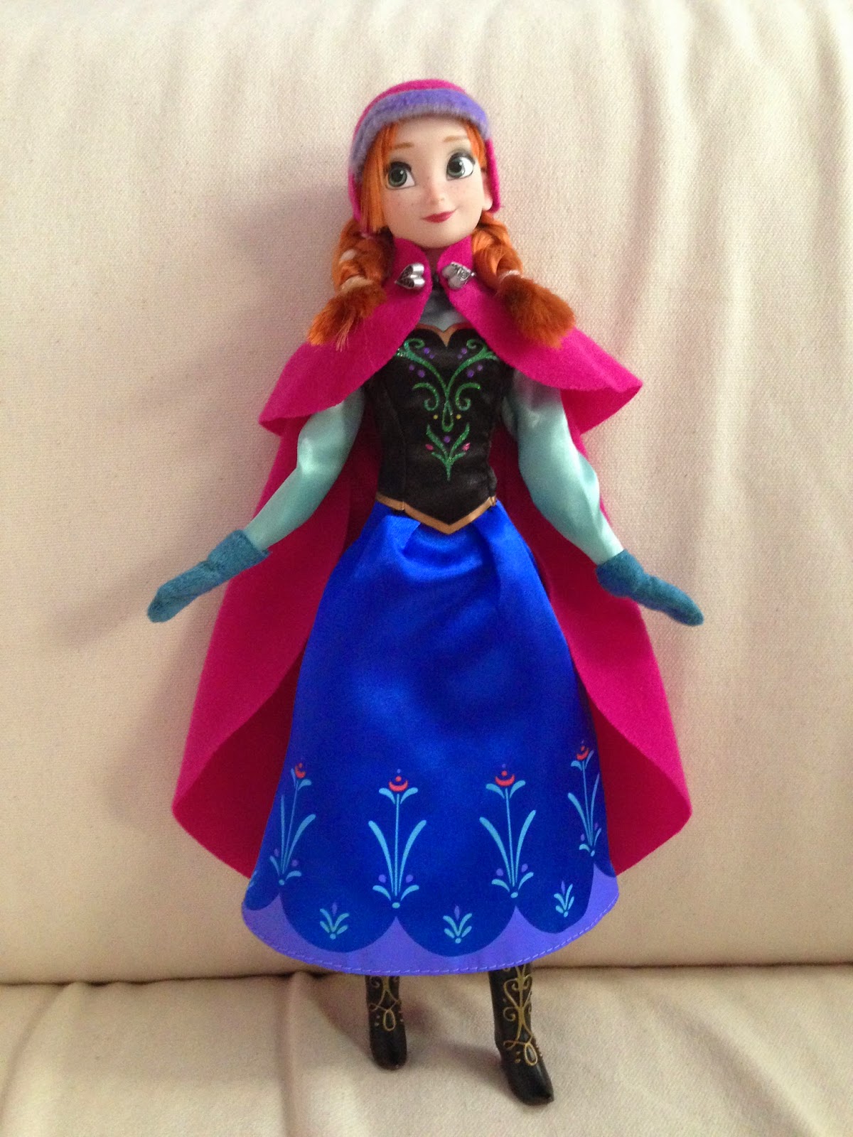 Cute and Cool Today: Disney Store Anna Doll Review