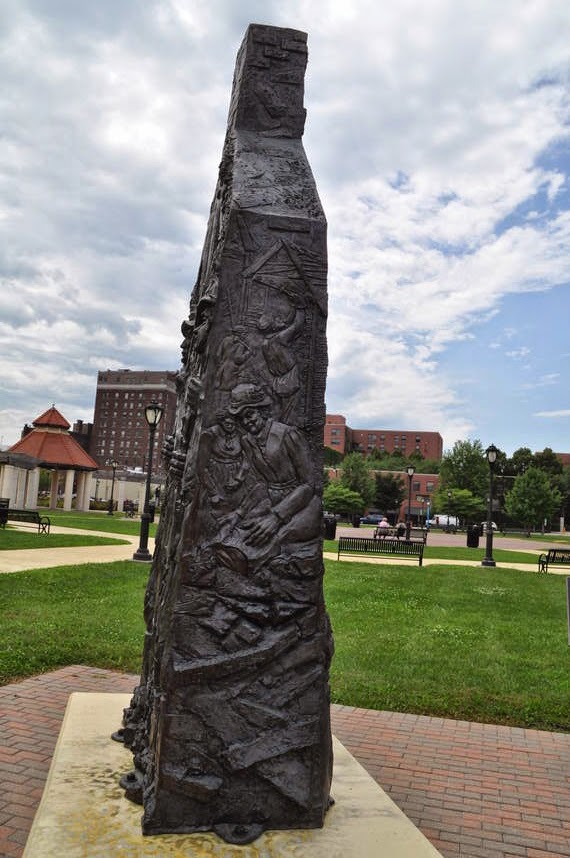 Brandy Trekkers: LINCOLN - THE LONG TRAIN HOME