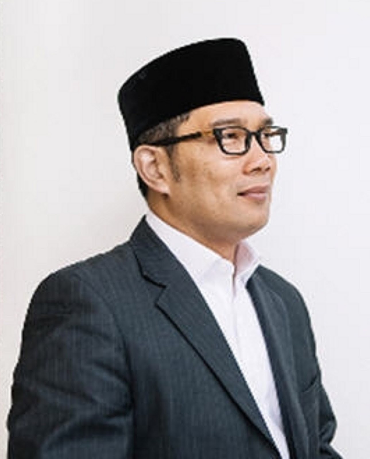 Biografi H. Mochamad Ridwan Kamil - RUMAH SEJARAH 99