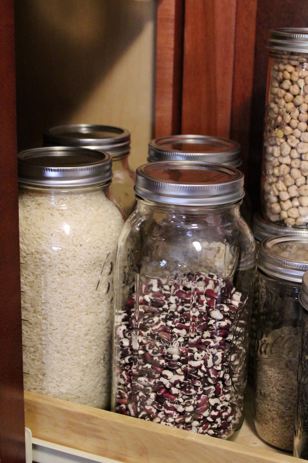 Flannel Jammies Farm: half-gallon jars...