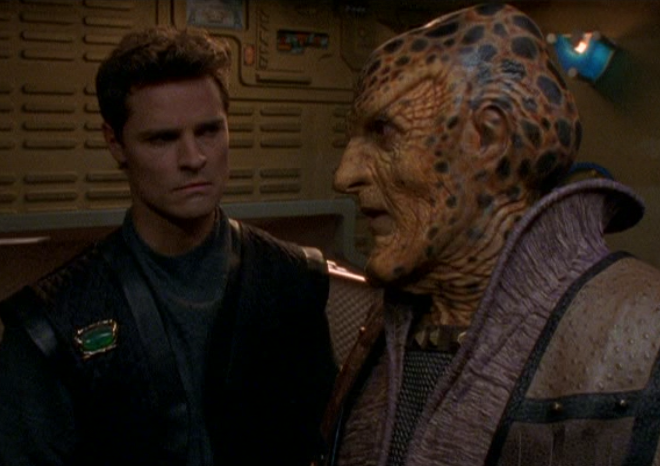 Mikkoakin kiinnostaa: Katsottu: Babylon 5 - The Legend of the Rangers