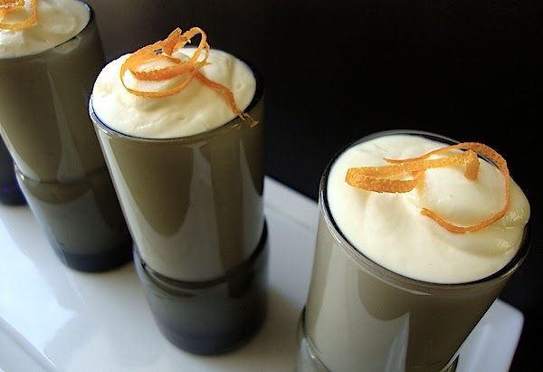 Mia's Domain: Velvety White Chocolate Mousse