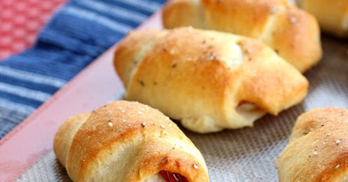 Pepperoni Cheese Stick Roll Ups #Recipe