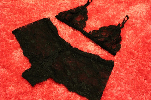 Bottoms: French Knickers, Shorts, Boylegs.