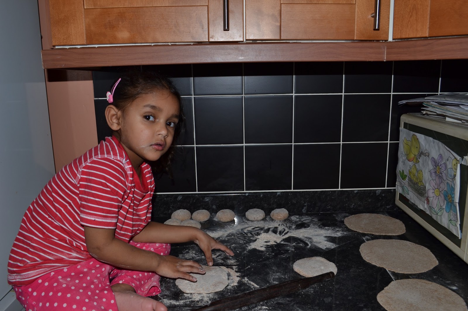 Home-made food ideas for Toddlers and young children: Phulka (oil-less ...