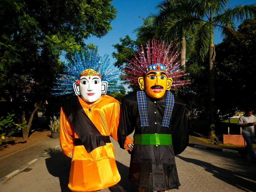 Ondel - Ondel Is the One of Indonesian Culture - Smilingface (エラ)