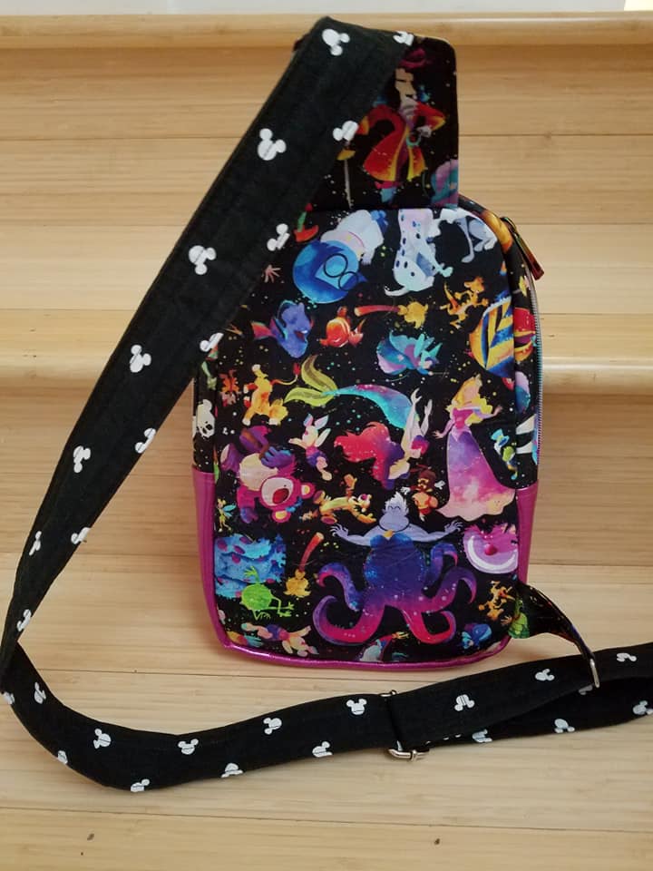 Tiger in a Tornado: Silhouette Speedwell Sling Bag (Blue Calla)