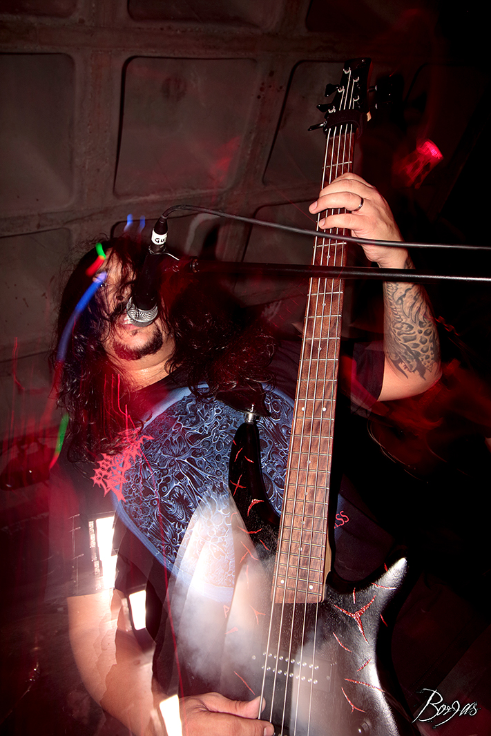 La Biblioteca de Miguel Borgas: Fotos Infrahumano