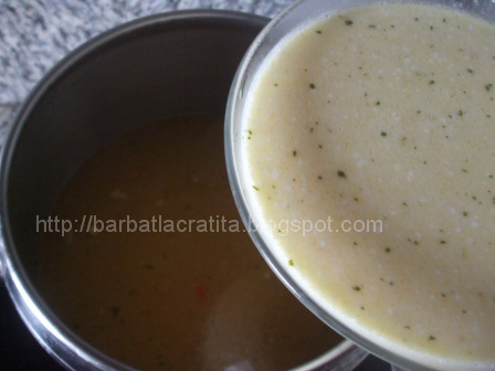 Ciorbă rădăuţeană de pui (cu smântână) | Rețete BărbatLaCratiță