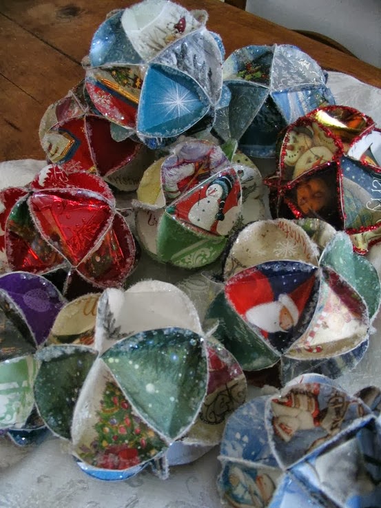 How to Recycle: Recycled Christmas Ball Ornaments