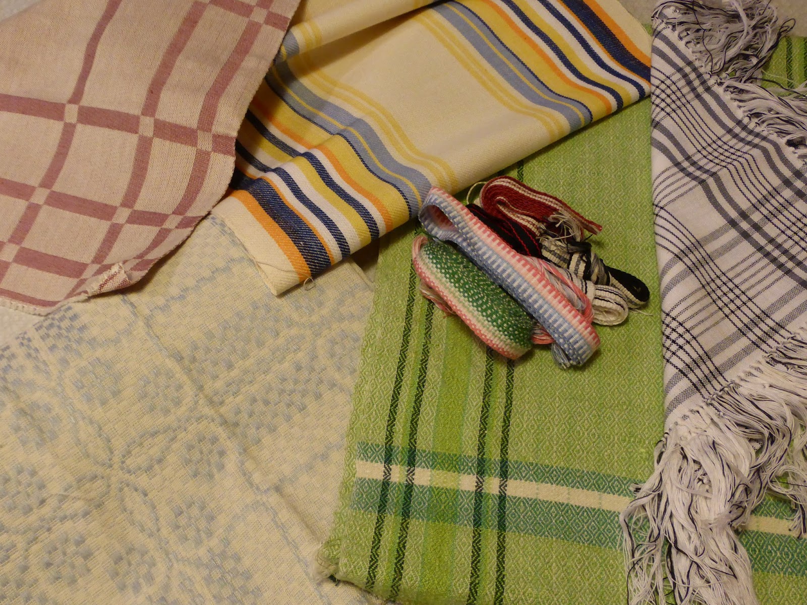 JoY tillsammans: Vävda Dukar....