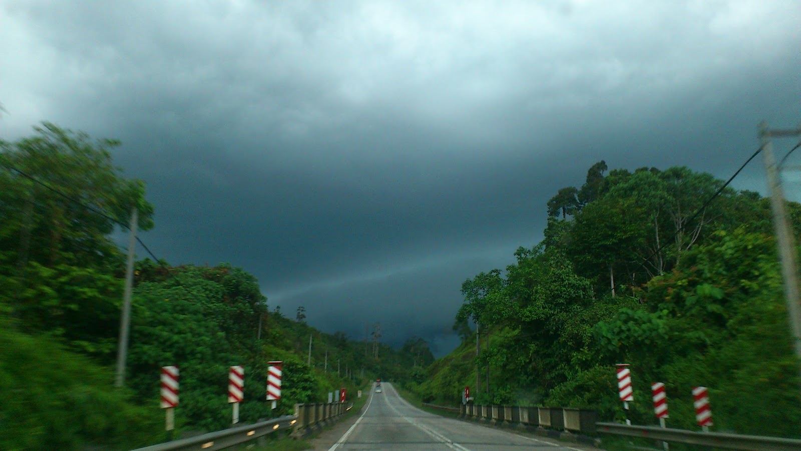 Baru 38+ Foto Pemandangan Hujan