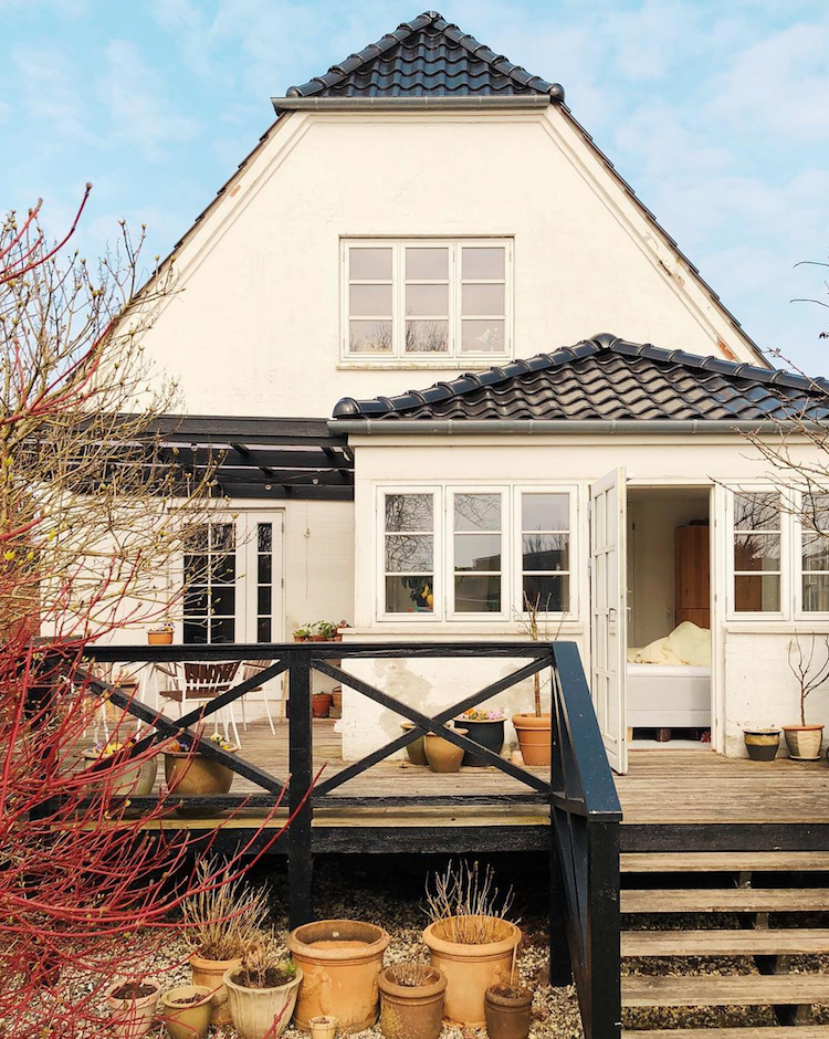 my scandinavian home: Hygge and Pops of Colour in a Danish home