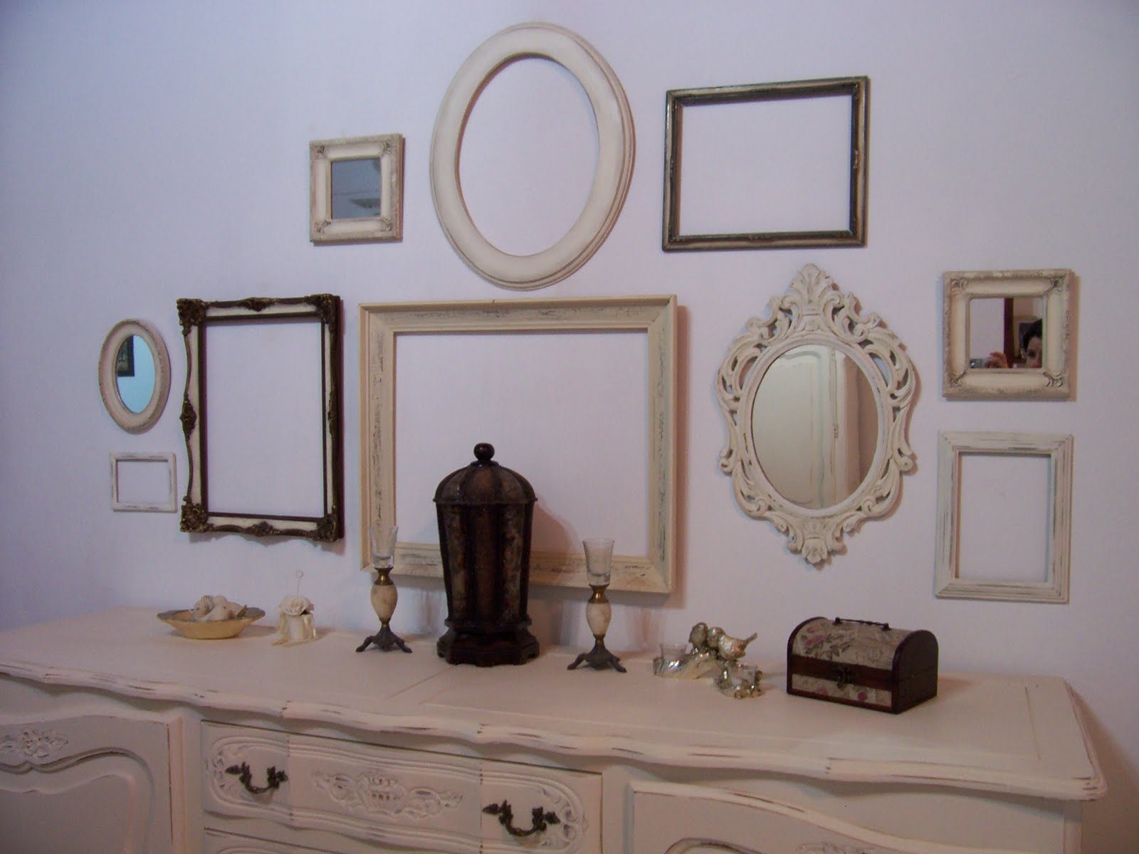 bohemio y romantico: PARED CON MARCOS...