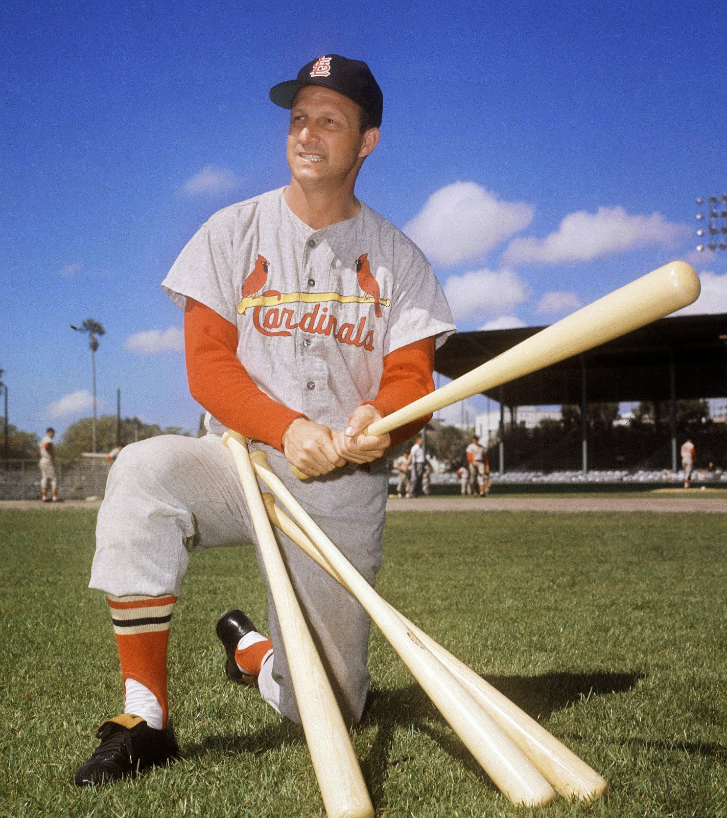 Scratch Hit Sports: St. Louis Cardinals' Stan Musial Breaks National ...