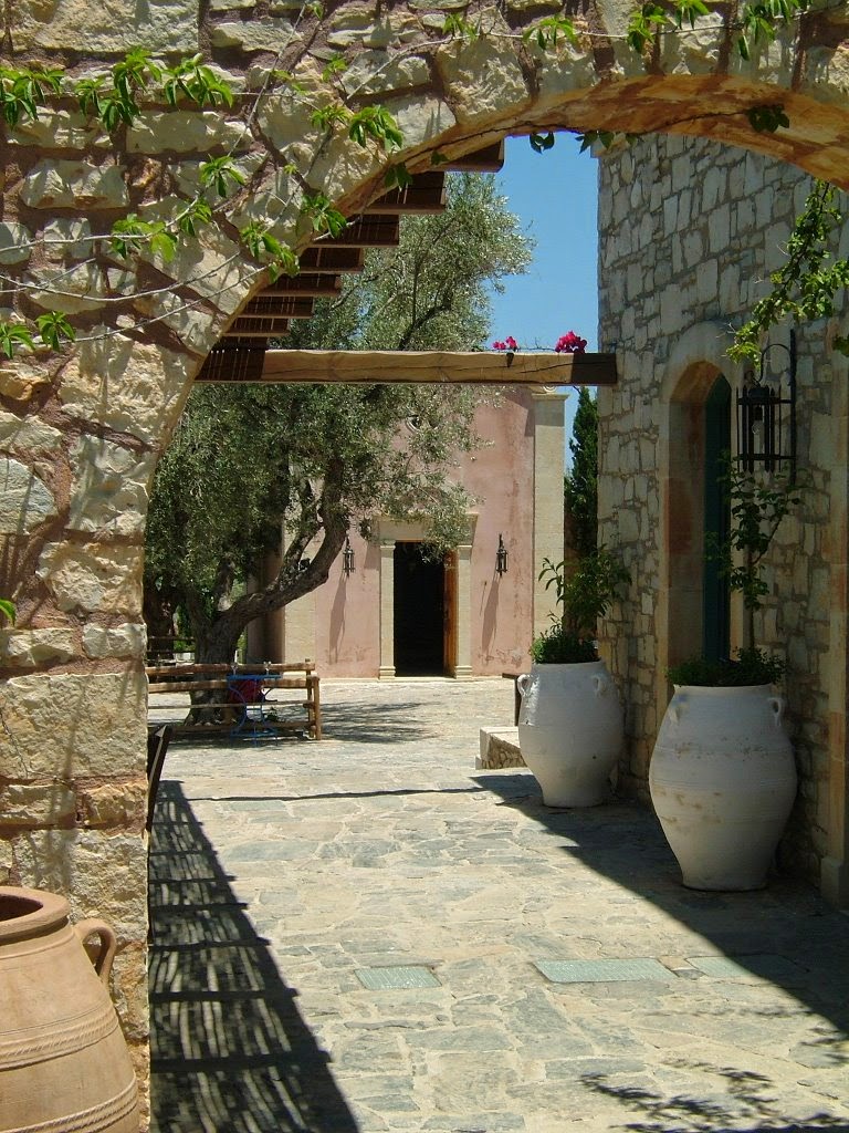 ΚΡΗΤΙΚΑ ΦΥΣΙΚΑ ΠΕΤΡΩΜΑΤΑ: ΚΤΗΜΑ ΑΔΕΛΕ