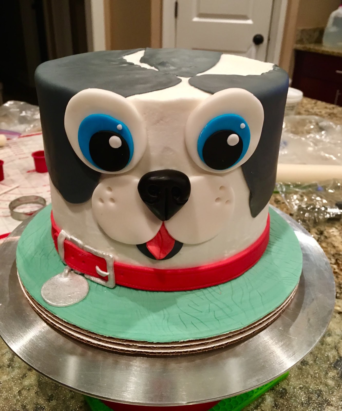 The Bake More: Easy Puppy Dog Face Cake