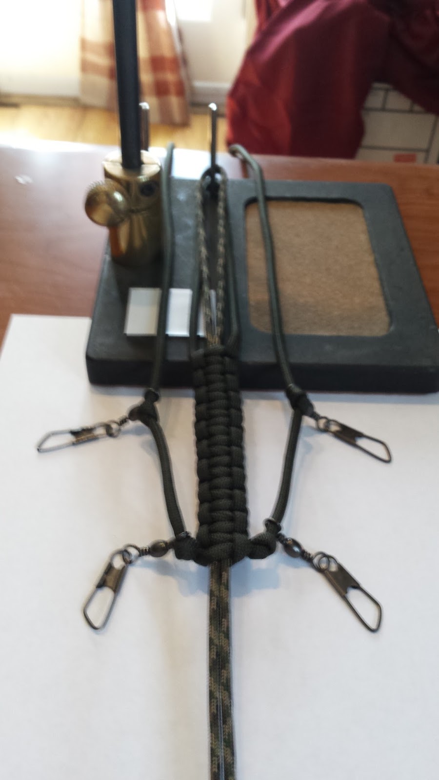 Ralph's Fly Box: Rover Lanyard Step-by-Step