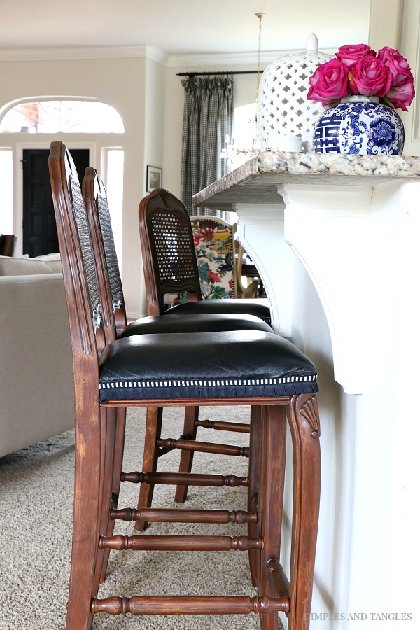 FALL INTO THE HOLIDAYS- BAR STOOL MAKEOVER | Dimples and Tangles