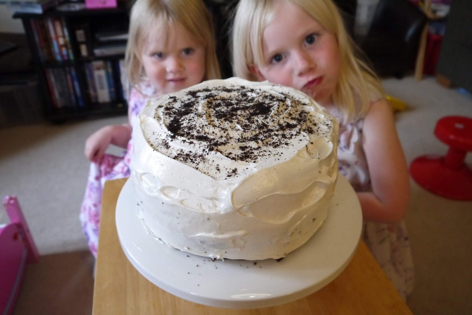 Fiona's Foodie Fun: Cookies and Mallow Chocolate Heaven Cake