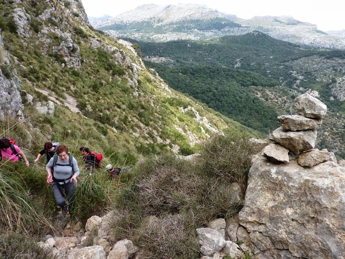 81 - Puig Tomir pel pas del Diable 24-3-2013 | Aires de la Serra ...