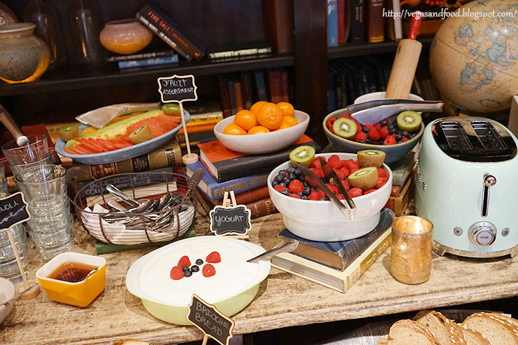 Sunday Brunch at Firefly - studio city - Vegas and Food