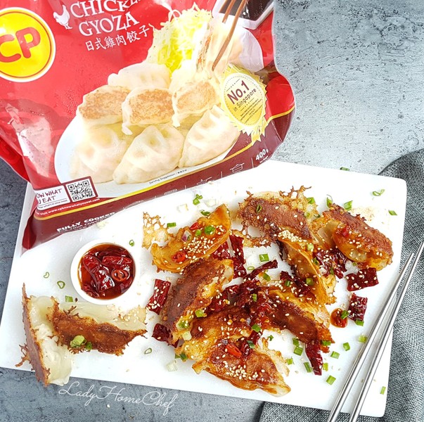 LadyHomeChef: Hot and Spicy Red Wine Vinaigrette Gyoza #CPCreativeGyoza ...