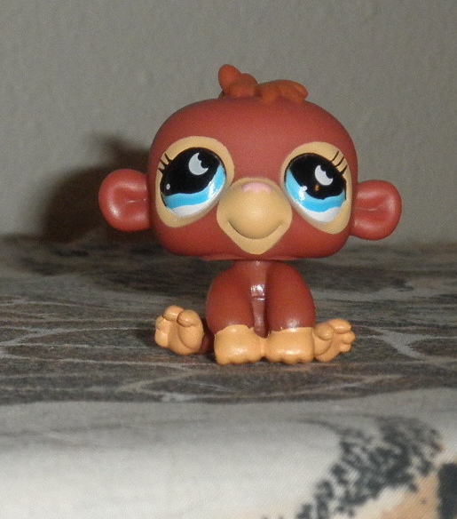 Collectomania: LPS Monkeys