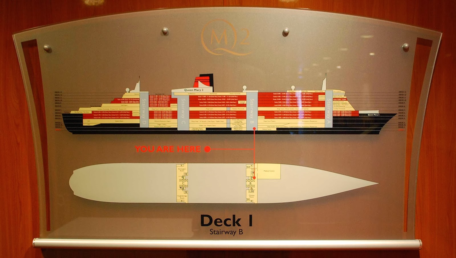 .: Lunch aboard Queen Mary 2