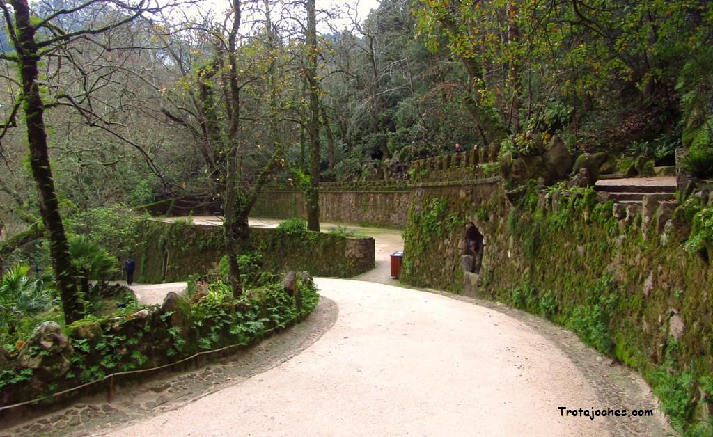 Quinta da Regaleira, un jardín encantado para disfrutar con niños ...