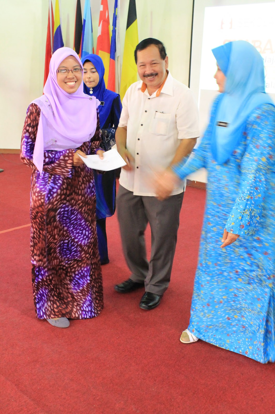 Sekolah Menengah Sains Rembau: Majlis Penyerahan Slip Keputusan SPM 2012