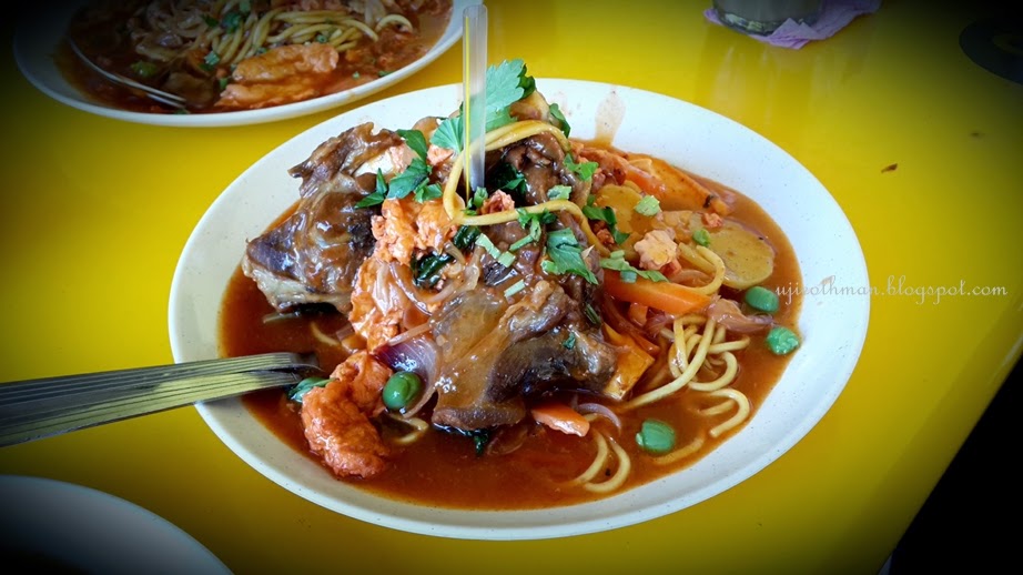 Titian Perjalanan : MEE RACUN di Kompleks Niaga Jalan Sultanah