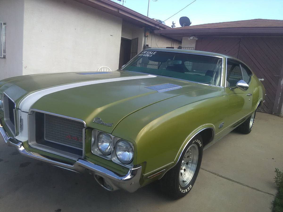 Green! 1972 Oldsmobile Cutlass Holiday Coupe - DailyTurismo